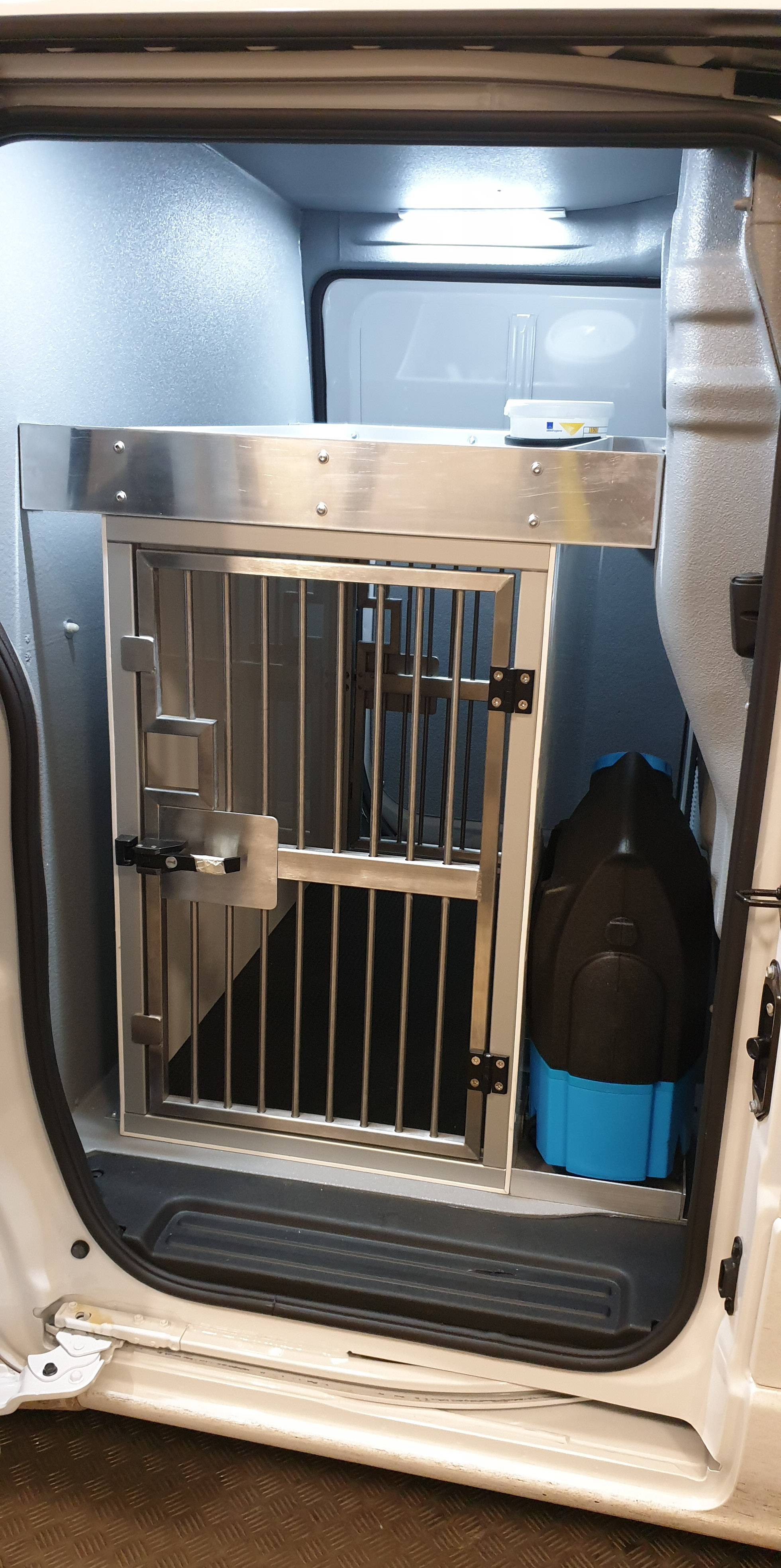 Electric Dog Van - James Alpe Dog Vehicles